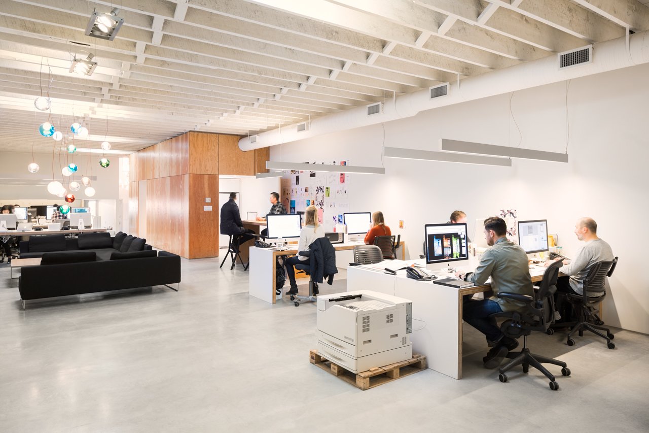 A Creative Agency with a Modern, Open Workspace - Dwell